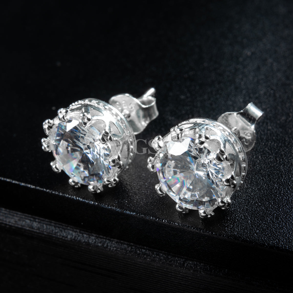 Silver Crown Stud – GS Jewelry